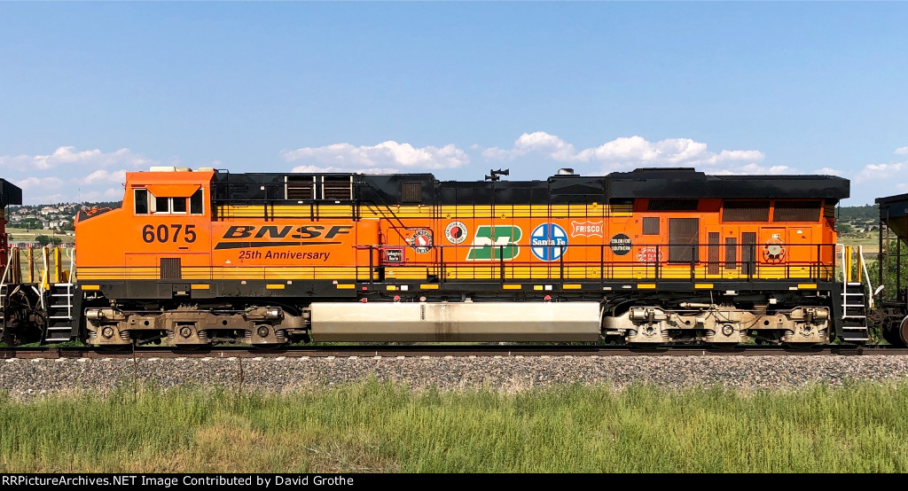 BNSF 6075